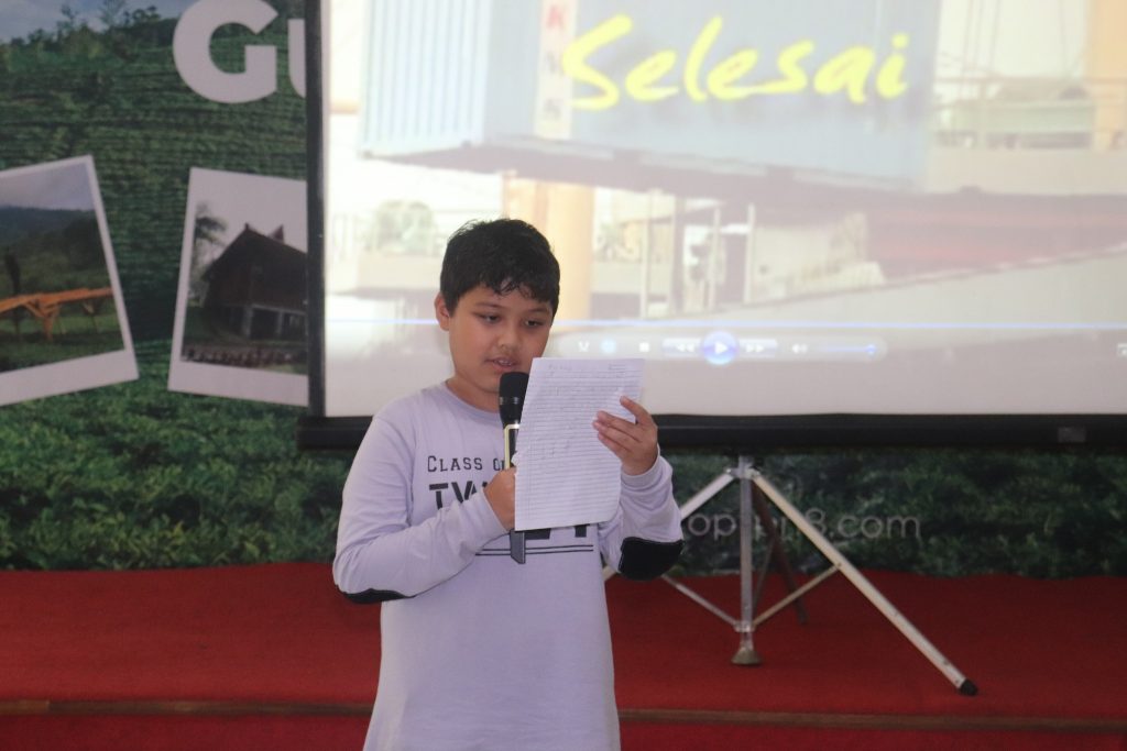 Fieldtrip Grade 5 Goes to Agrowisata Gunung Mas – SDI Al AZHAR 6 JAKAPERMAI